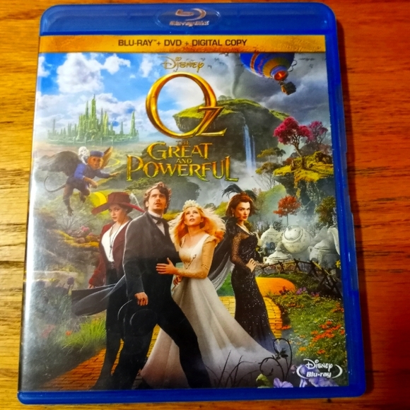 Disney | Media | Walt Disneys Oz The Great And Powerful On Bluray Dvd ...